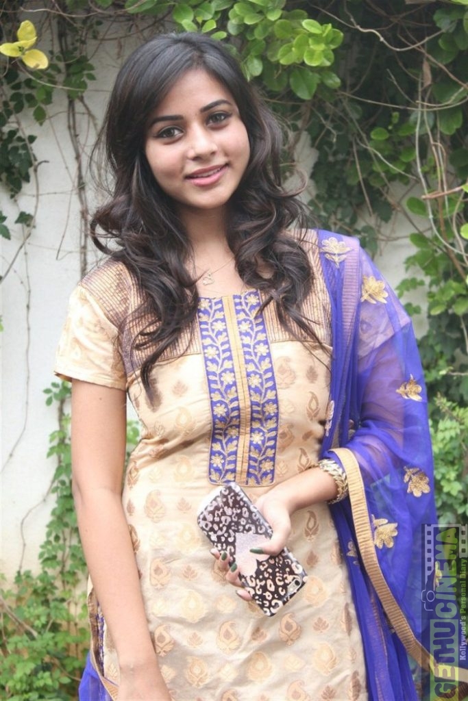Actress Suza kumar latest gallery | Gethu Cinema