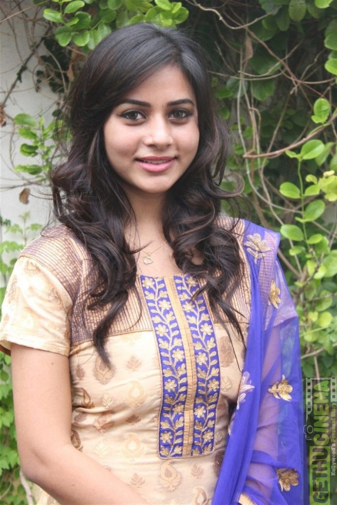 Actress Suza kumar latest gallery - Gethu Cinema
