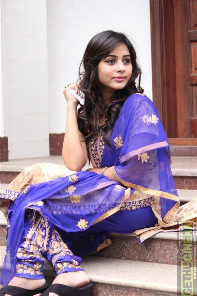 Actress Suza kumar latest gallery - Gethu Cinema
