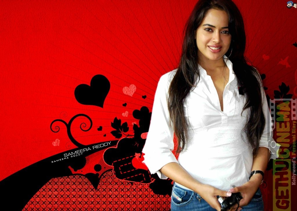 Actress Sameera Reddy Gallery - Gethu Cinema