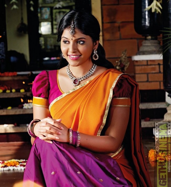 Actress Anjali Recent HD Photoshoot Gallery | Gethu Cinema