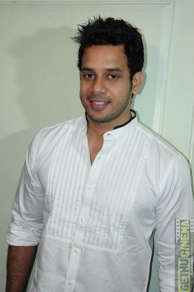 Actor Bharath stunning gallery | Gethu Cinema