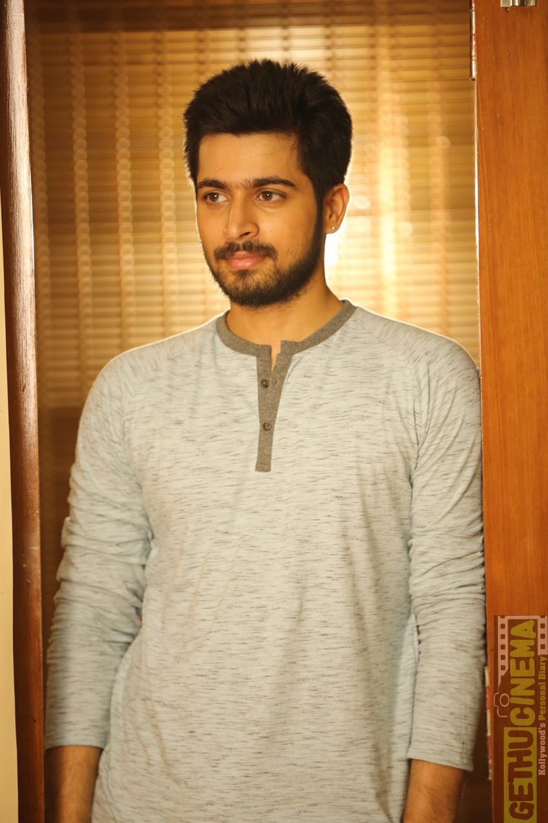 Actor Harish Kalyan latest gallery | Gethu Cinema