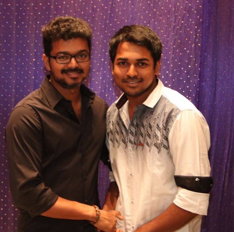 Ilayathalapathy Vijay With Fans 2016 Latest Gallery | Gethu Cinema