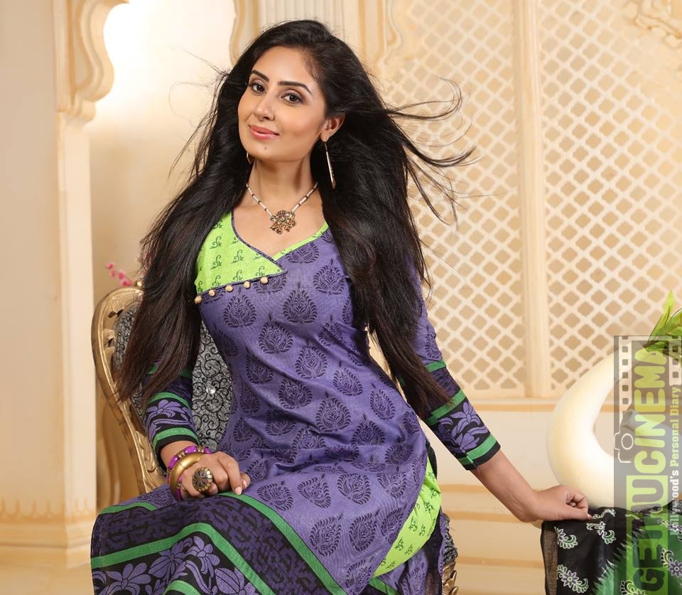 Actress Bhanushree Mehra New HD Pictures - Gethu Cinema