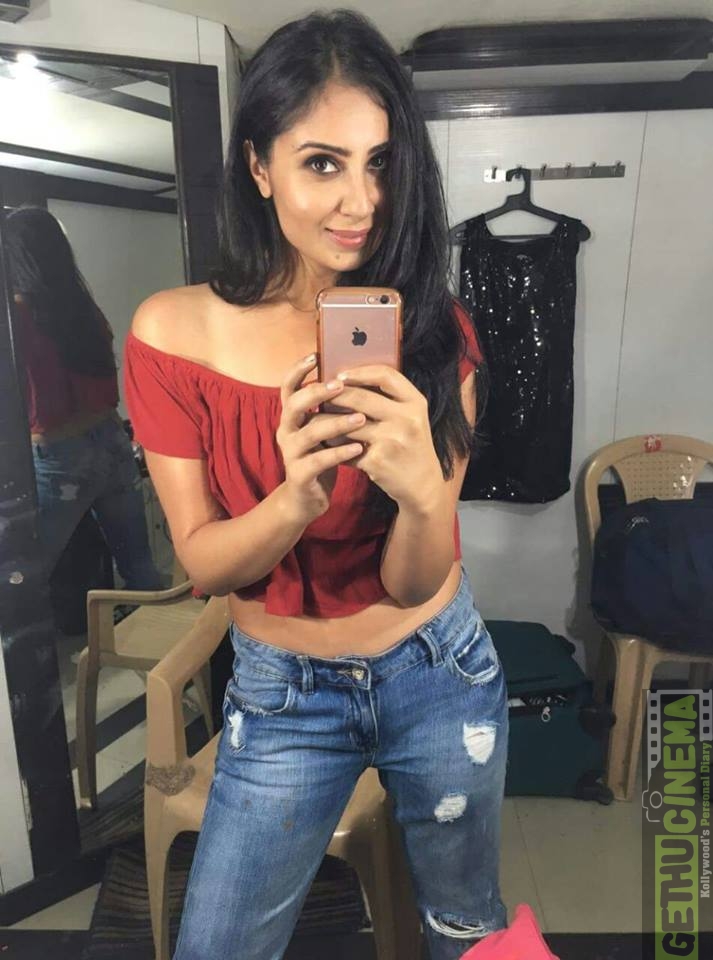 Actress Bhanushree Mehra New HD Pictures | Gethu Cinema