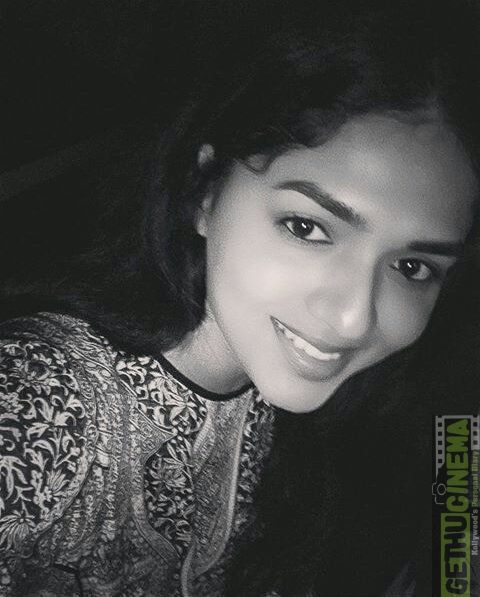Actress Sunaina 2017 Latest Cute HD Gallery | Gethu Cinema