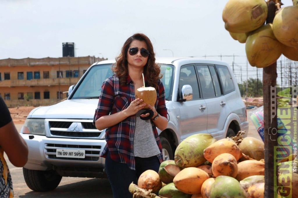 Garjanai Movie Shooting Spot Gallery | Trisha | Gethu Cinema