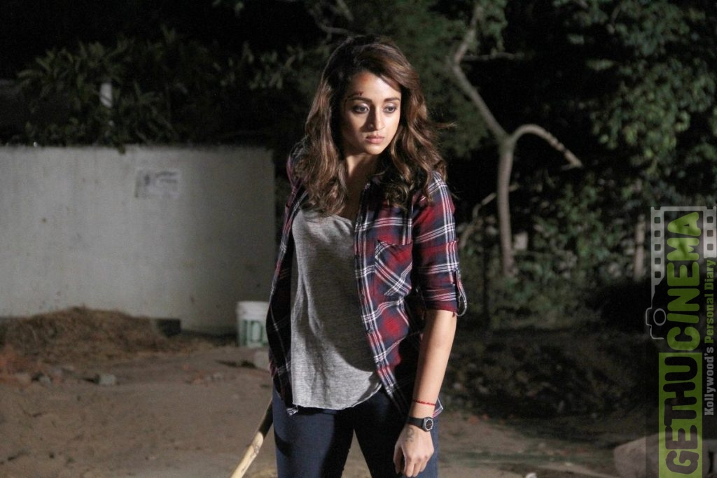 Garjanai Movie Shooting Spot Gallery | Trisha | Gethu Cinema