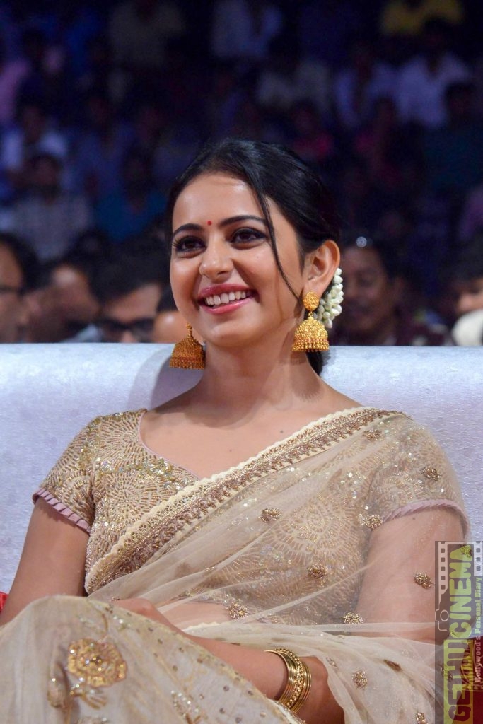 Actress Rakul Preet Singh 2017 New HD Stills | Gethu Cinema