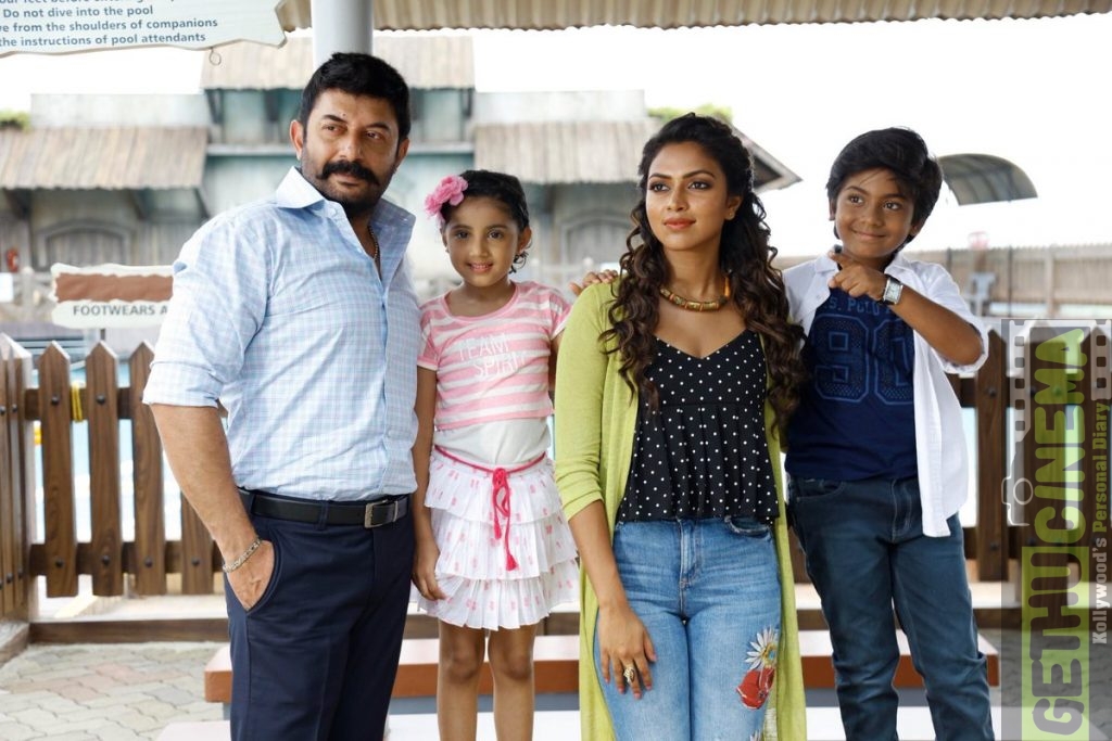 Bhaskar Oru Rascal Movie Stills HD | Arvind Swami, Amala Paul, Nainika ...