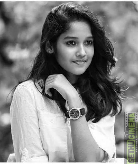 Actress Anikha 2017 New Hd Photo Shoot | Gethu Cinema