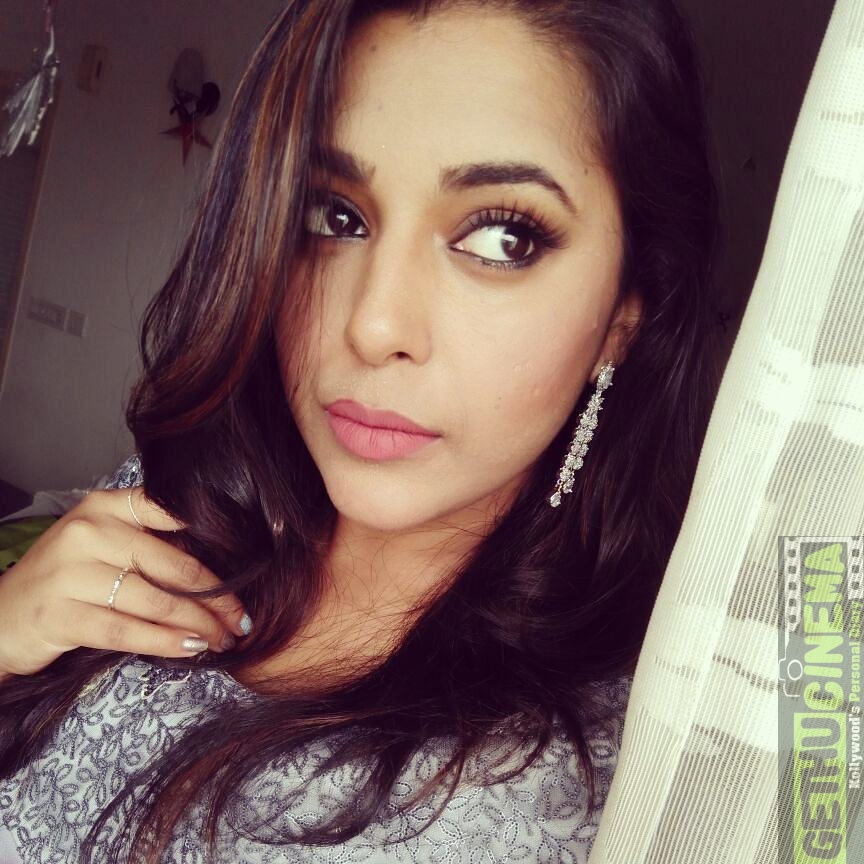 Jewel Mary Photos (14) | Gethu Cinema