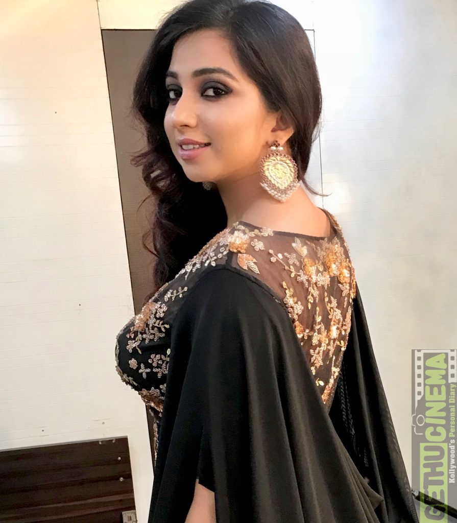 Singer Shreya Ghoshal 2017 Cute HD Gallery | Gethu Cinema