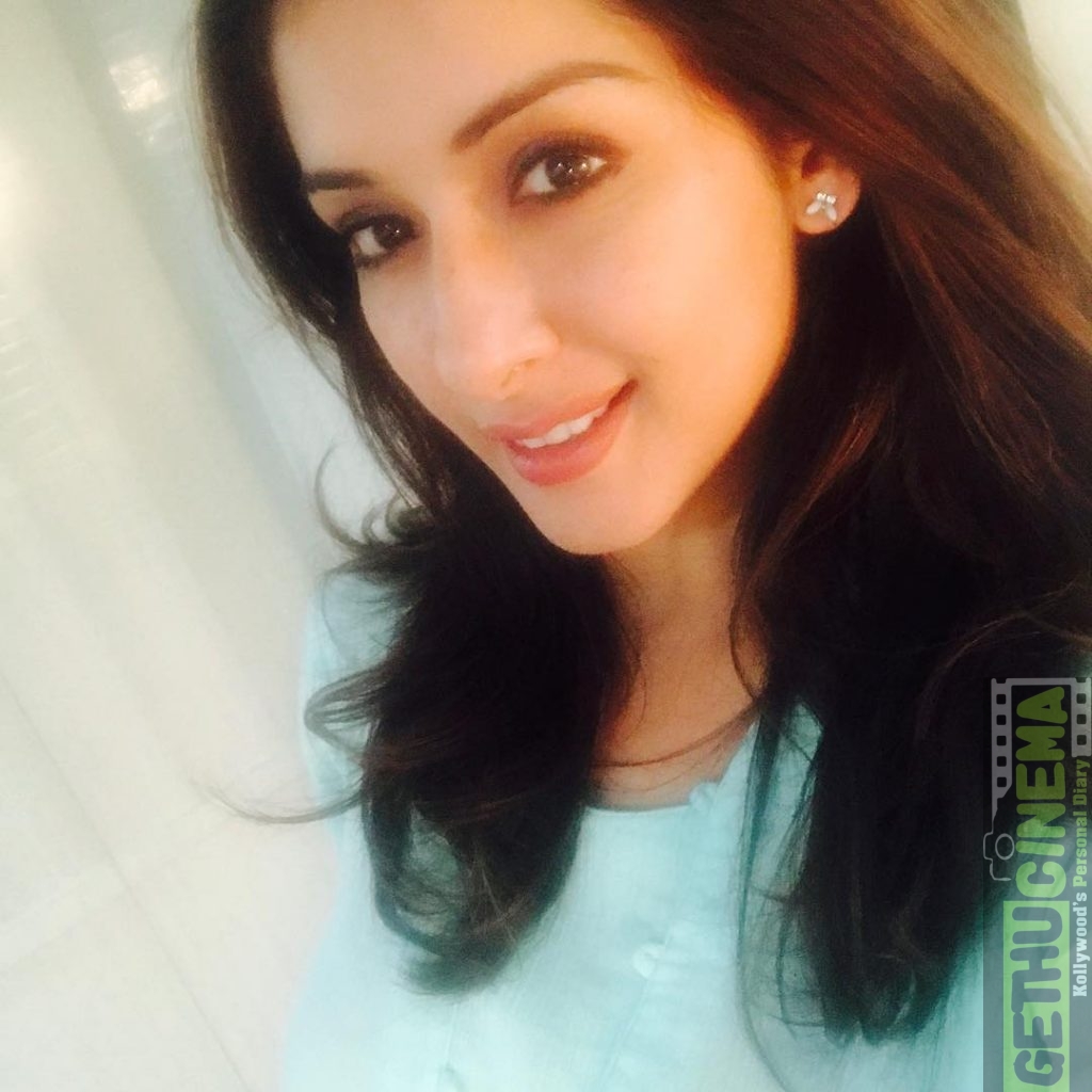 Actress Sameksha 2017 latest Cute HD Stills - Gethu Cinema