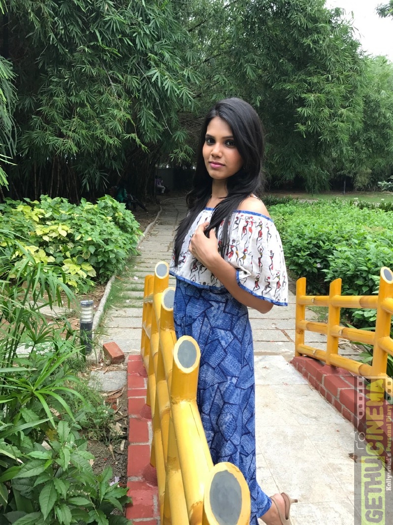 Nenjil Thunivirundhal Actress Shathiga 2017 Latest Gallery | Gethu Cinema