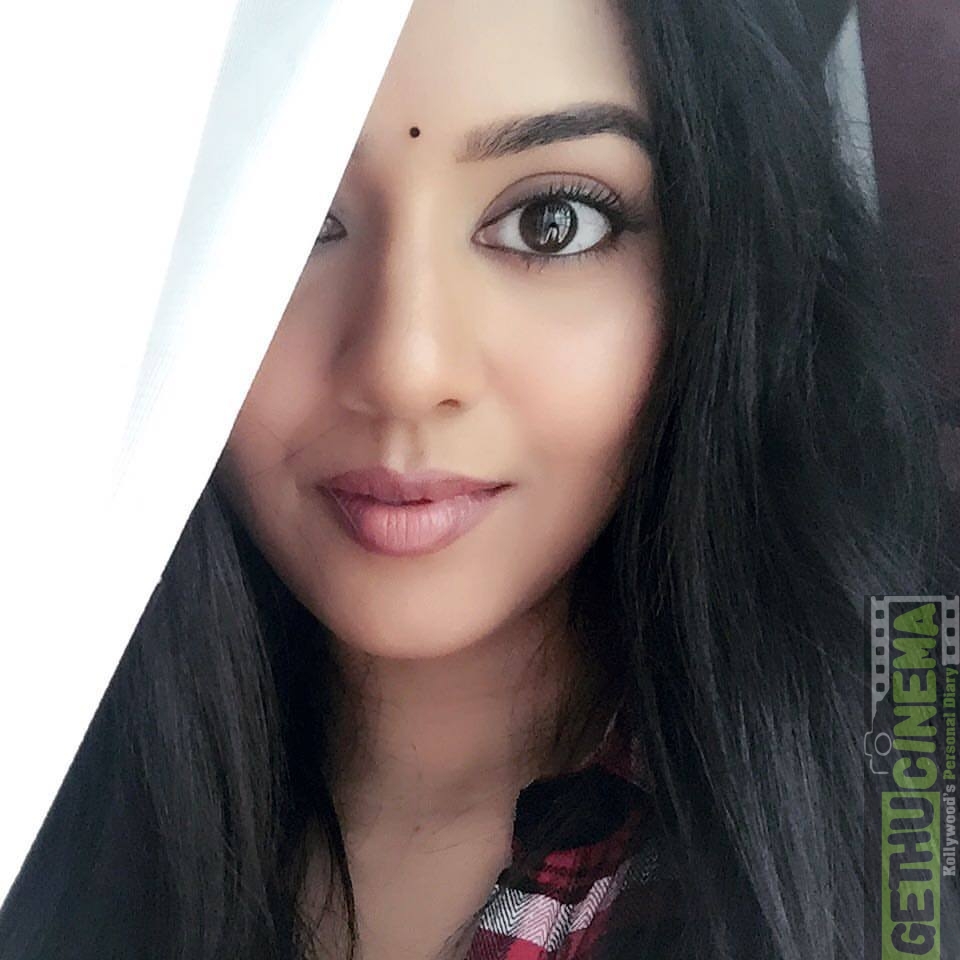 Thadam Movie Actress Vidhya Latest Photos | Gethu Cinema