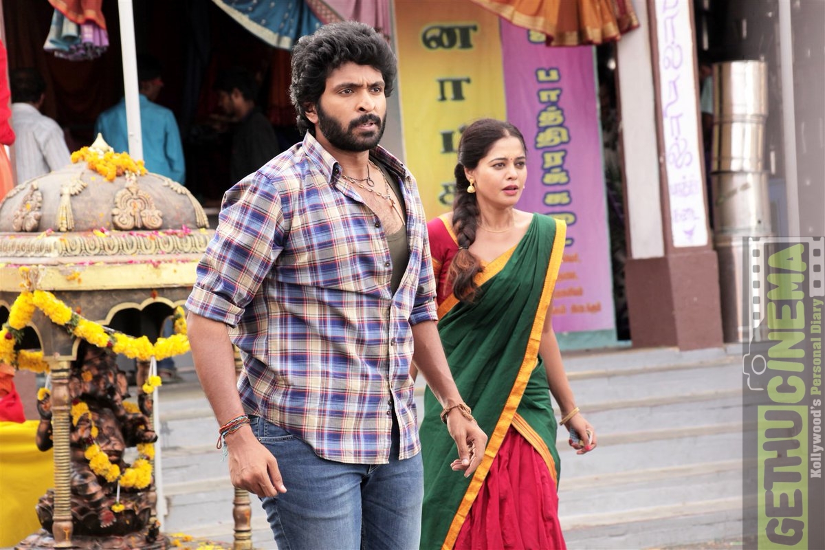 Pakka Tamil Movie New Stills | Vikram Prabhu, Nikki Galrani, Bindu ...
