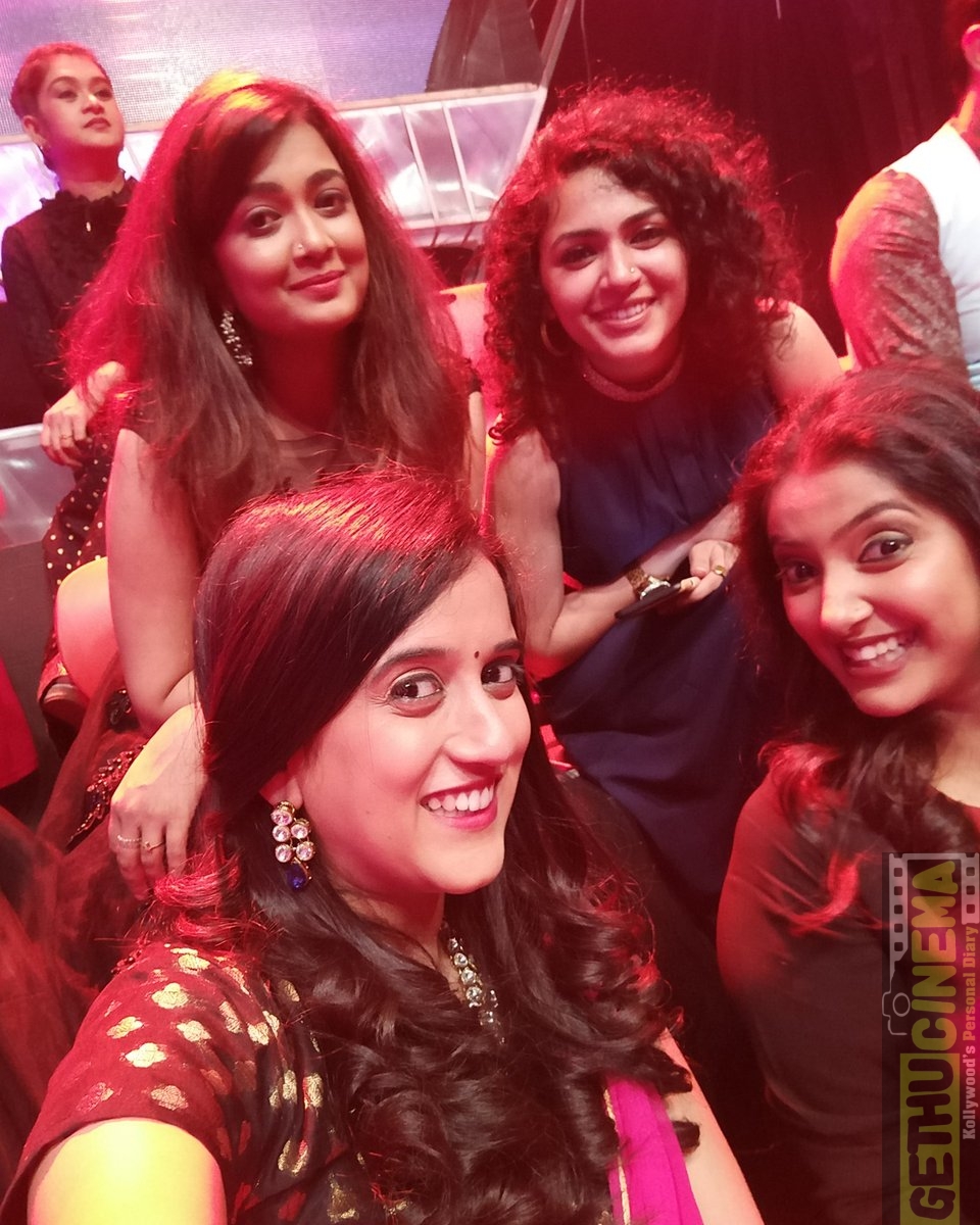 Anchor Sriranjani HD Photos | Gethu Cinema