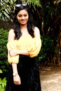 Actress Gayathrie 2018 New HD Images - Gethu Cinema