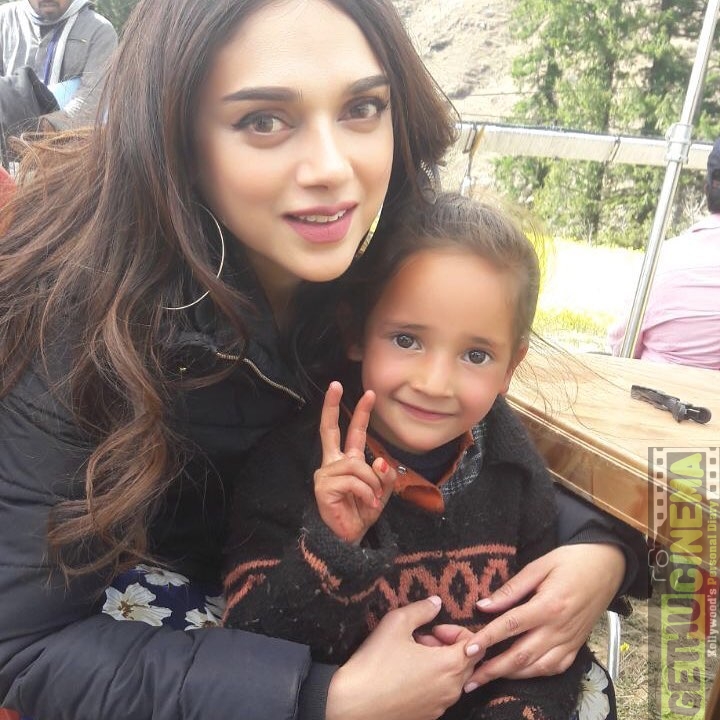 Actress Aditi Rao Hydari 2018 Photoshoot & HD Photos - Gethu Cinema