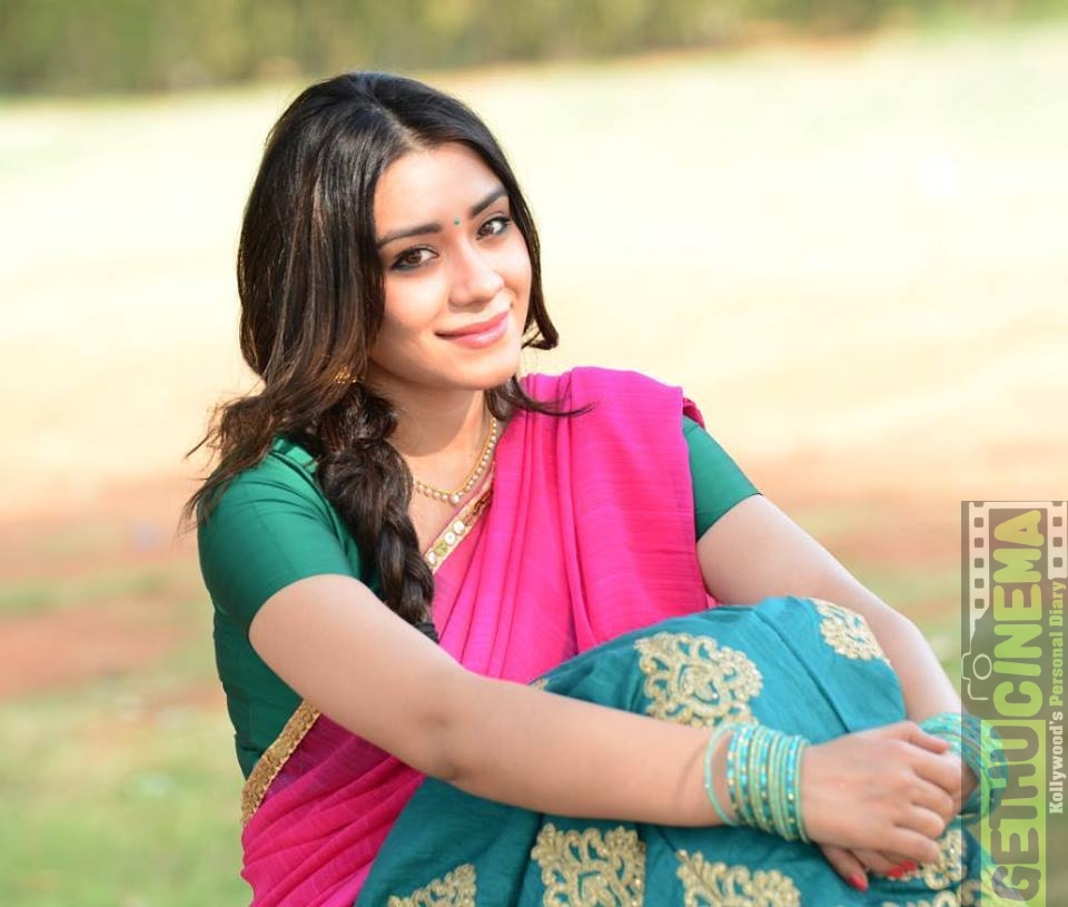 Actress Anchal Singh 2018 Cute HD Gallery - Gethu Cinema