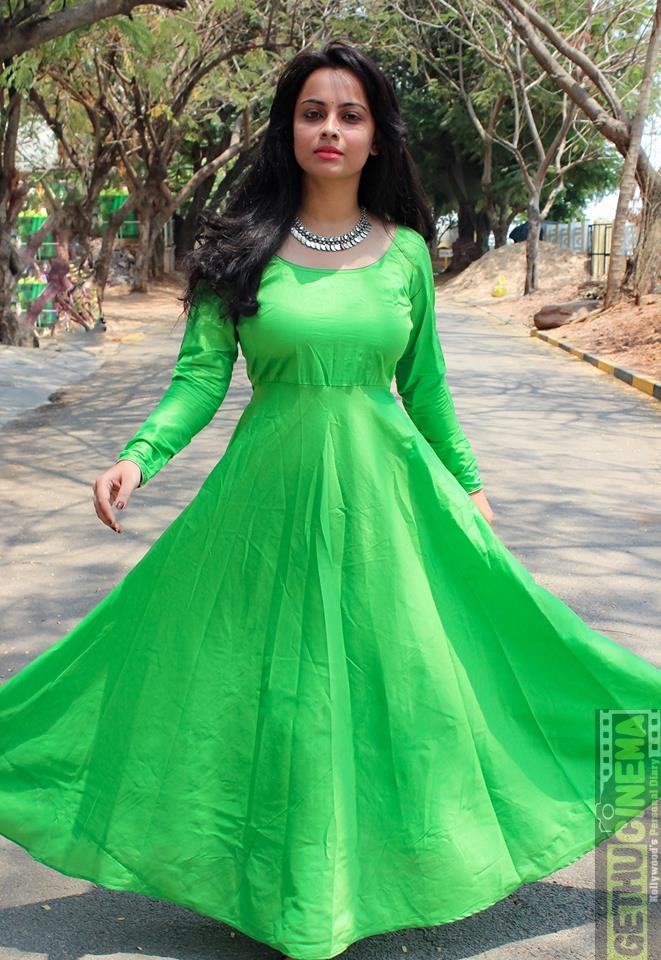Athithi Das, green dress, awesome | Gethu Cinema
