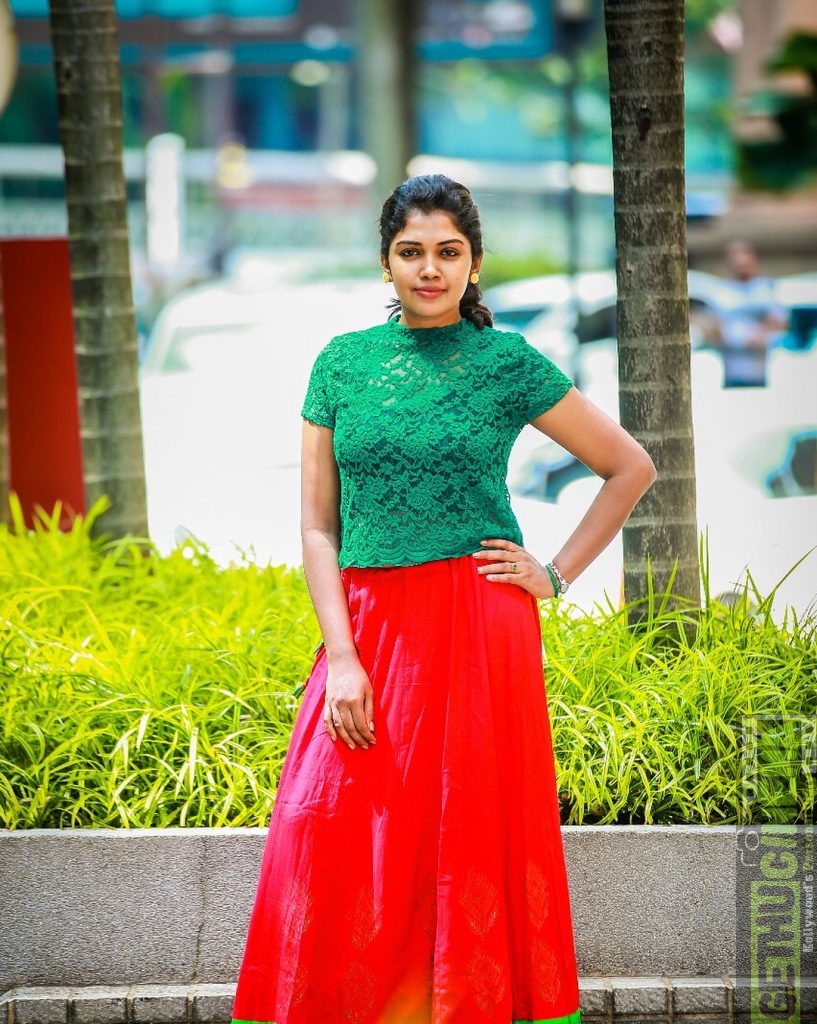 Bigg Boss 2 Contestant & Actress Riythvika Photo Collection | Gethu Cinema