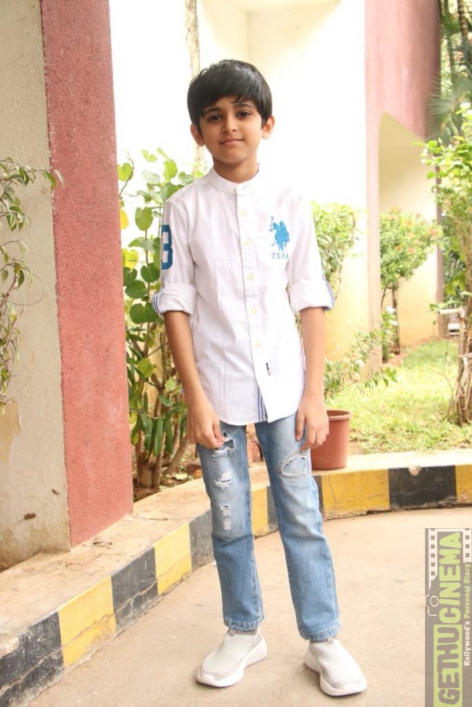 Tik Tik Tik Success Meet Celebration Gallery | jayam Ravi, Aarav Ravi ...