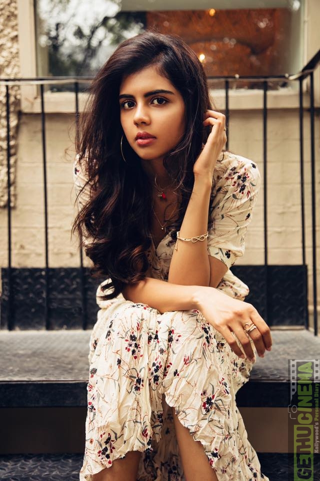 Kalyani Priyadarshan, mother, award function - Gethu Cinema