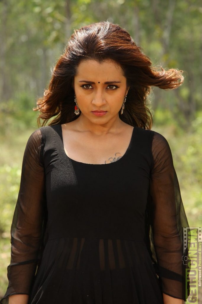 Mohini Tamil Movie HD Stills | Trisha - Gethu Cinema