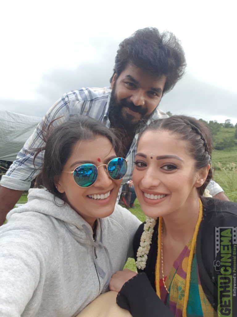 Neeya 2 Tamil Movie HD Stills & Shooting Spot Images - Gethu Cinema