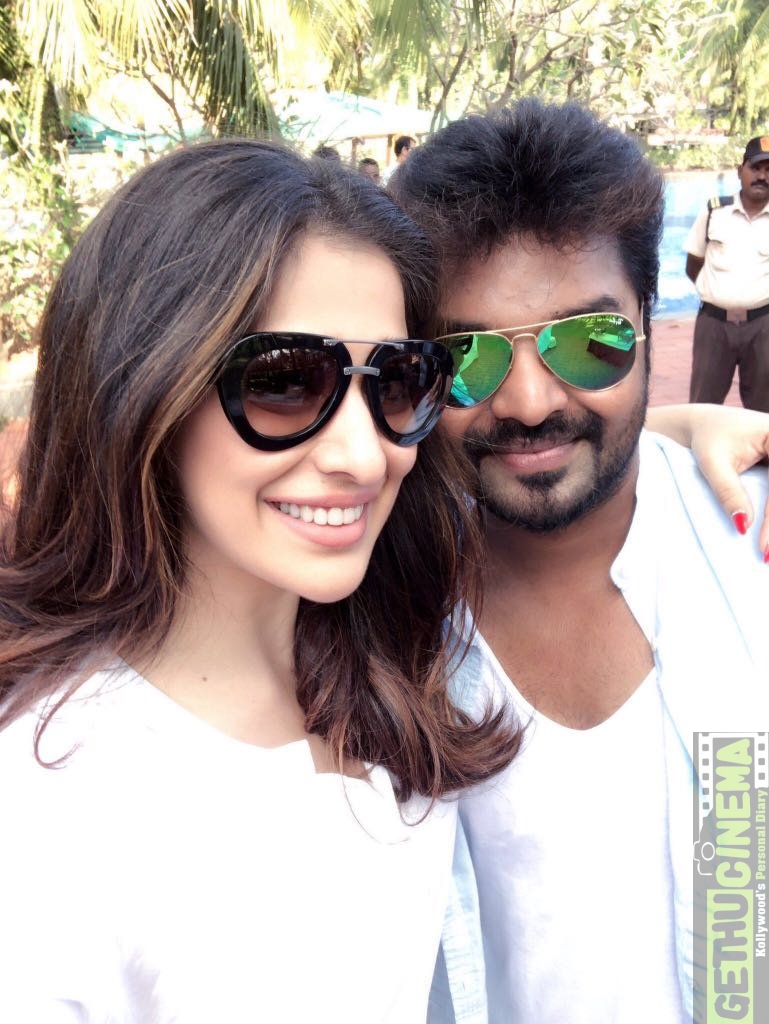 Neeya 2 Tamil Movie HD Stills & Shooting Spot Images - Gethu Cinema