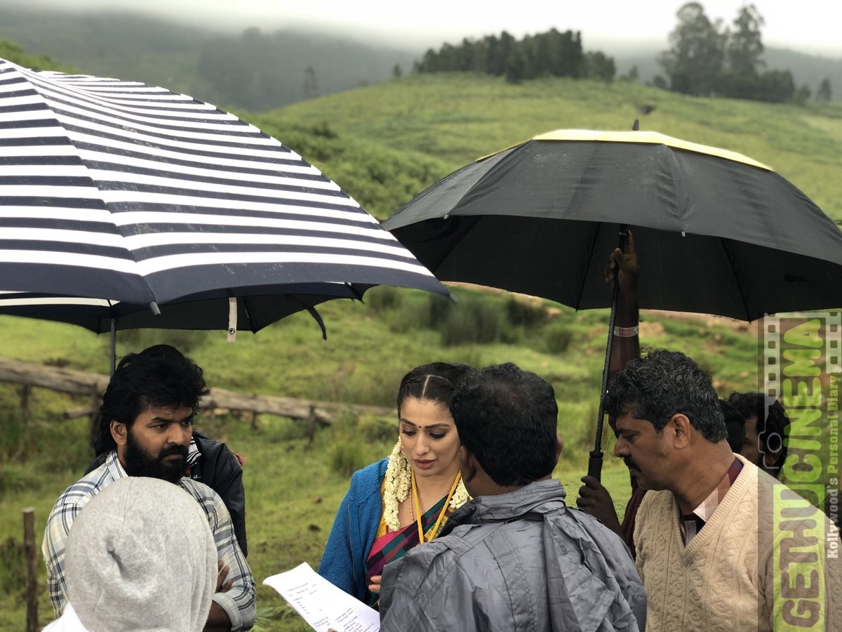 Neeya 2 Tamil Movie HD Stills & Shooting Spot Images - Gethu Cinema