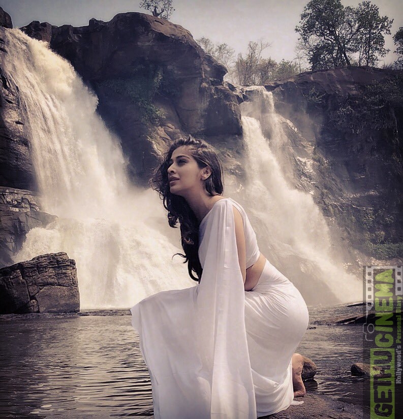 Neeya 2 Tamil Movie HD Stills & Shooting Spot Images - Gethu Cinema