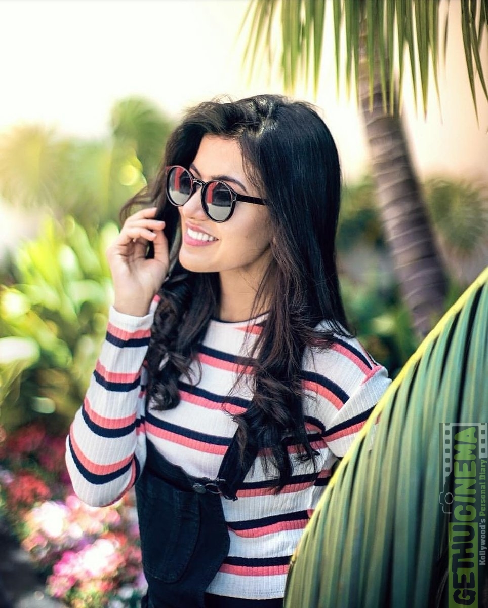 Anju Kurian, photoshoot, high quality | Gethu Cinema