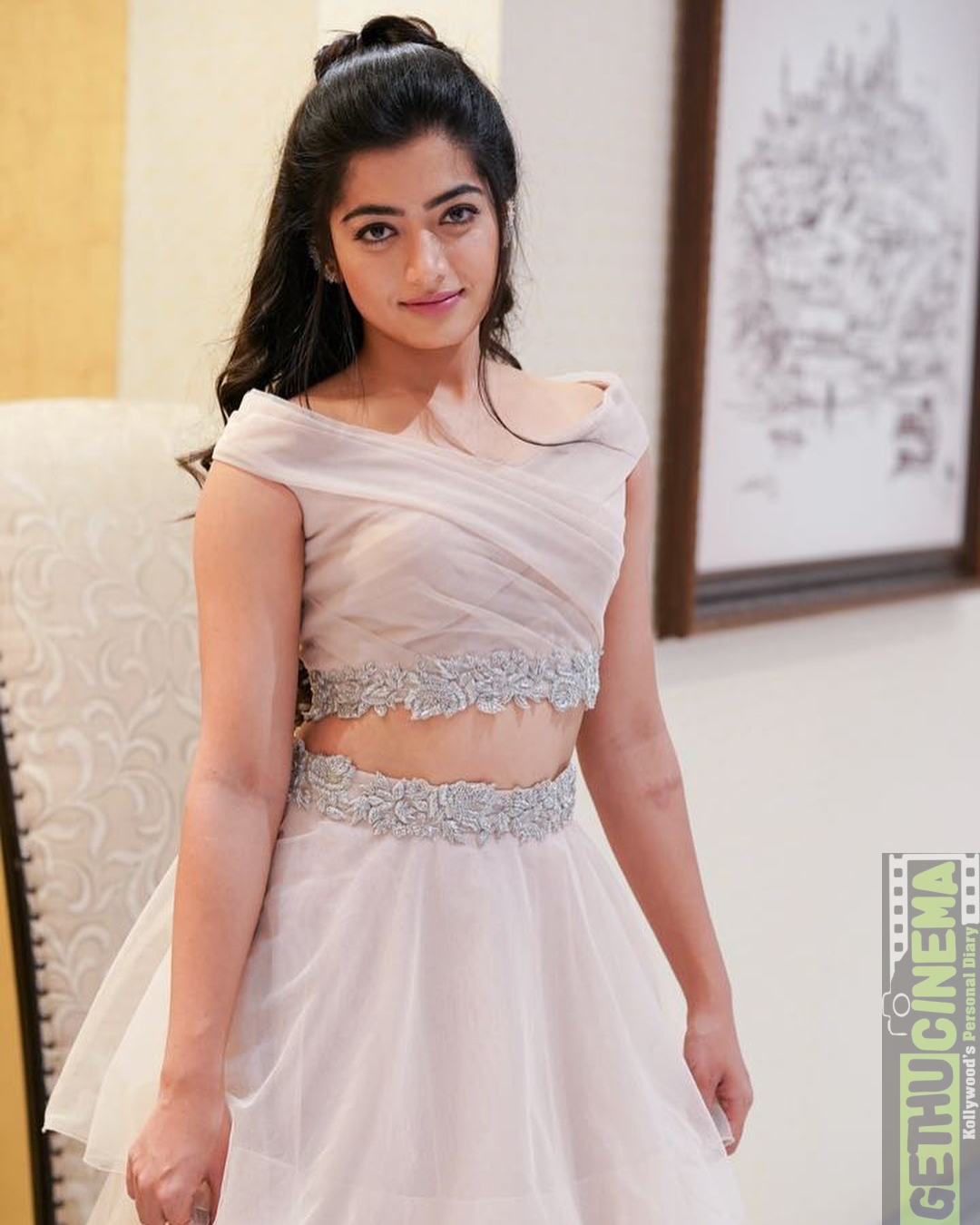 Geetha Govindam Actress Rashmika Mandanna 2018 Cute Images - Gethu Cinema