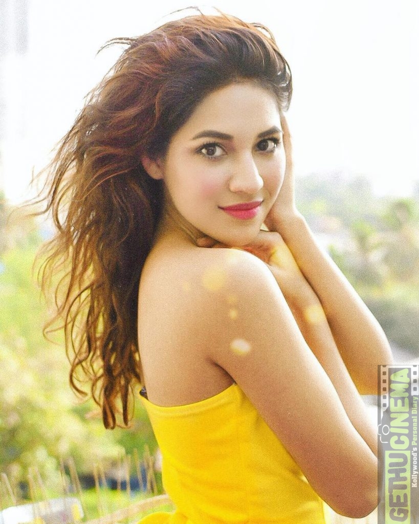 Actress Shivani Singh Latest Spicy Photo Shoot Gallery | Gethu Cinema