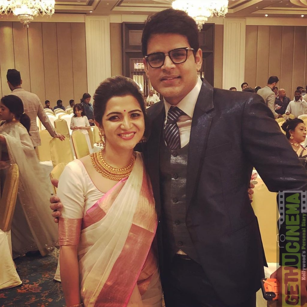 Vijay TV Anchor Dhivyadharshini Latest Photoshoot & HD Photos - Gethu ...