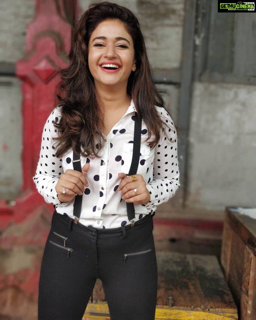 Actress Poonam Bajwa 2018 Latest HD Gallery | Gethu Cinema