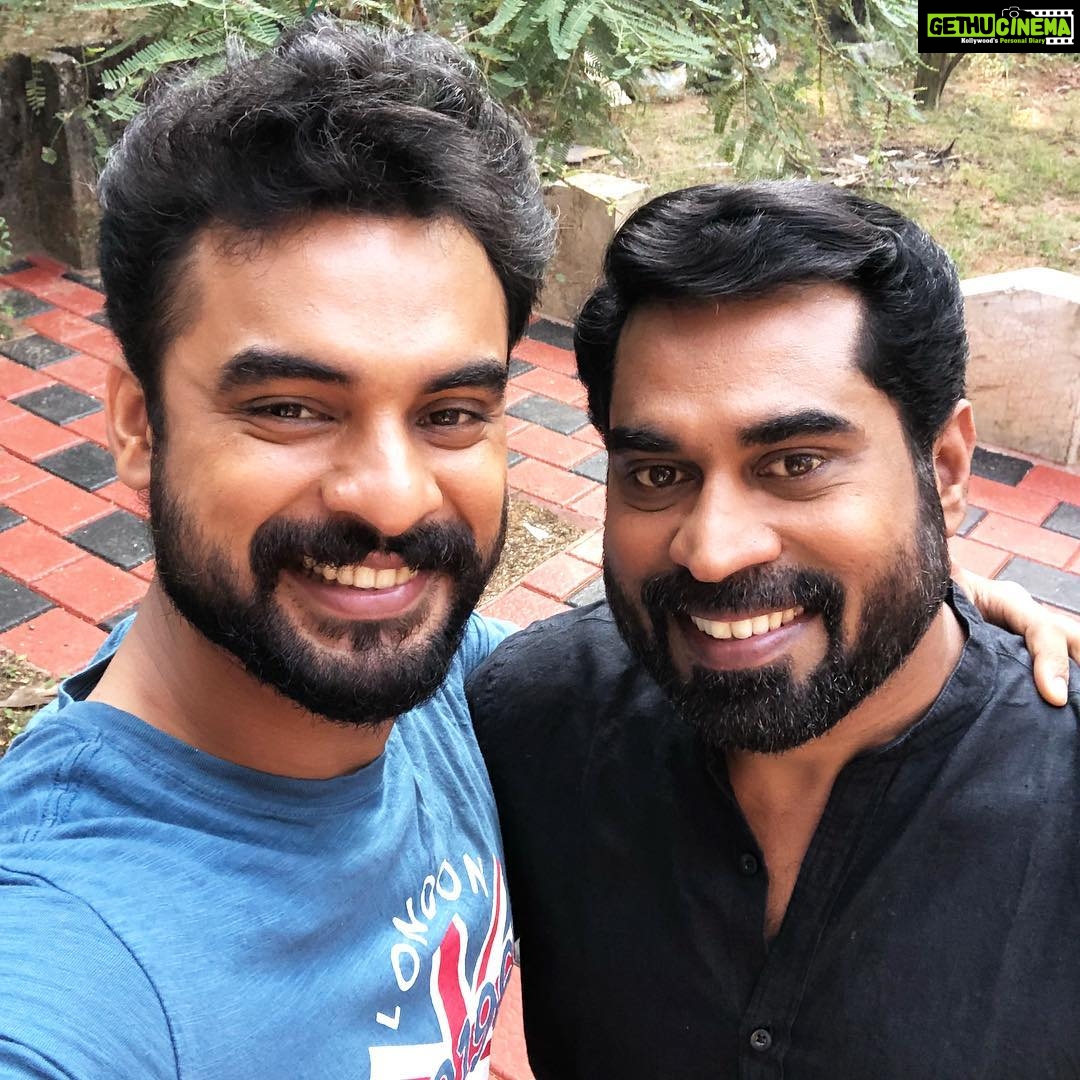 Actor Tovino Thomas 2018 HD Gallery - Gethu Cinema