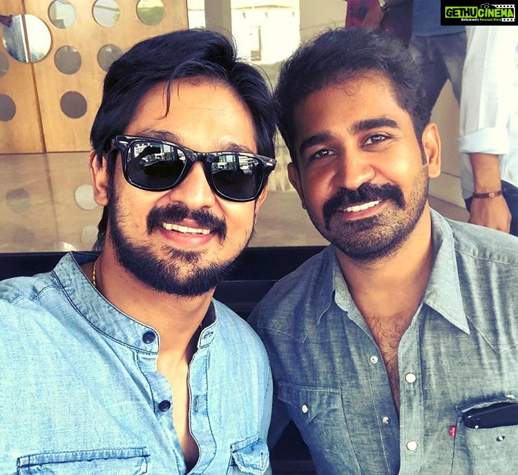 Handsome Actor Nakkhul 2018 Latest HD Gallery - Gethu Cinema