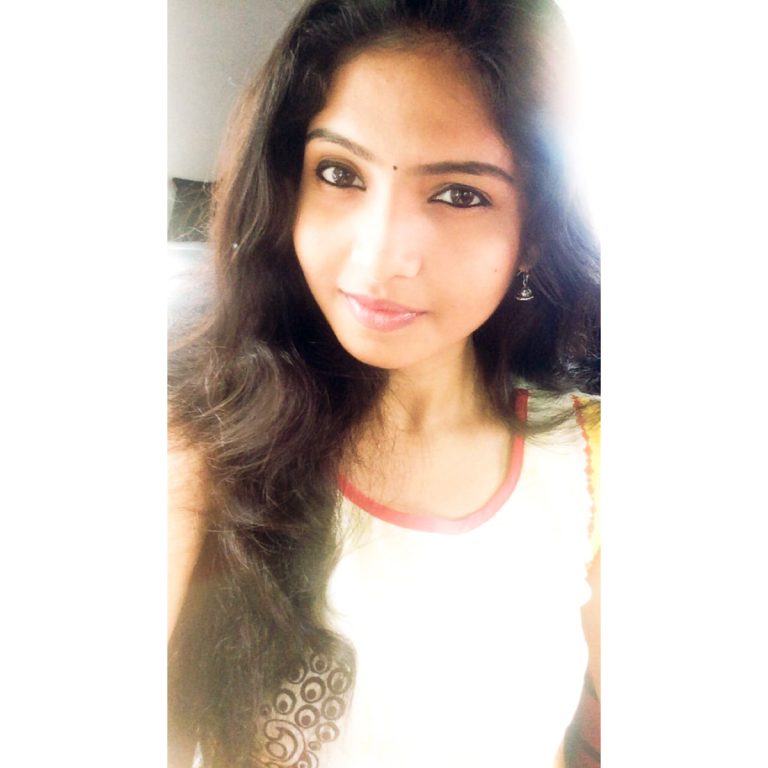 Actress Venba 2018 Latest HD Images | Gethu Cinema