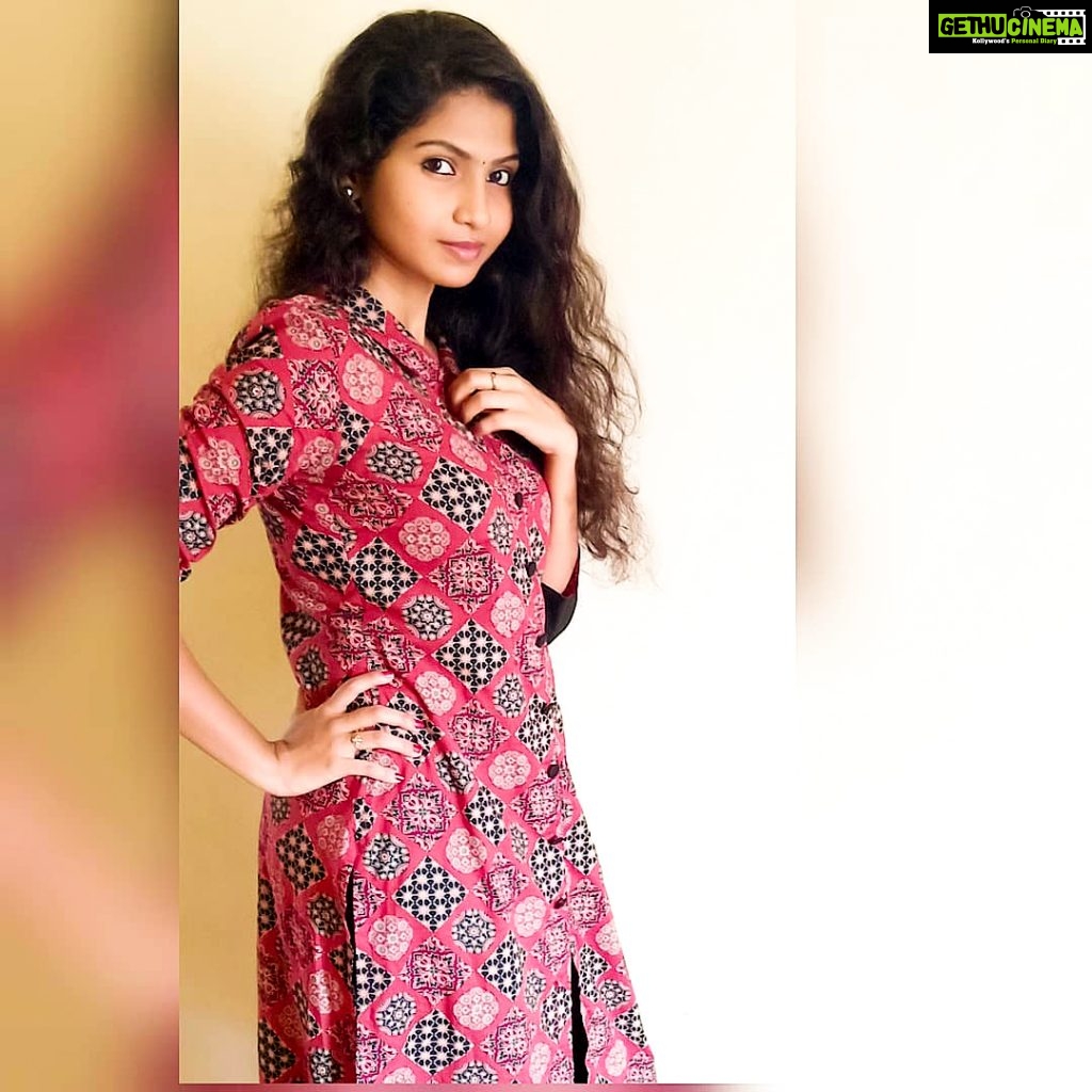 Venba, Venba actress, wallpaper, cover picture | Gethu Cinema