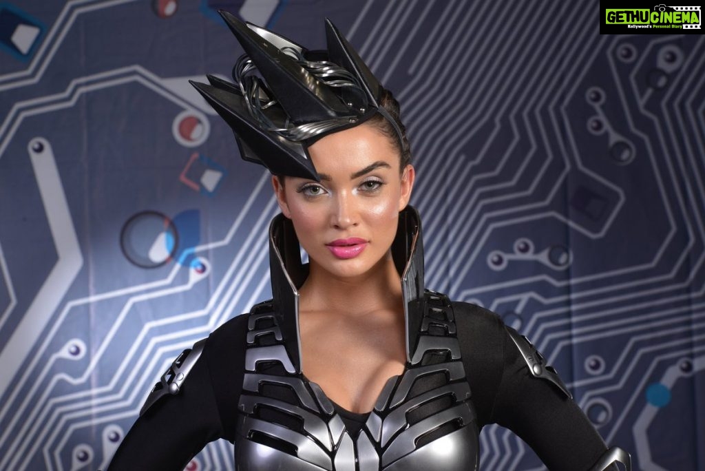 2.0 aka Enthiran 2 Latest New HD Pictures | Rajinikanth, Akshay Kumar ...