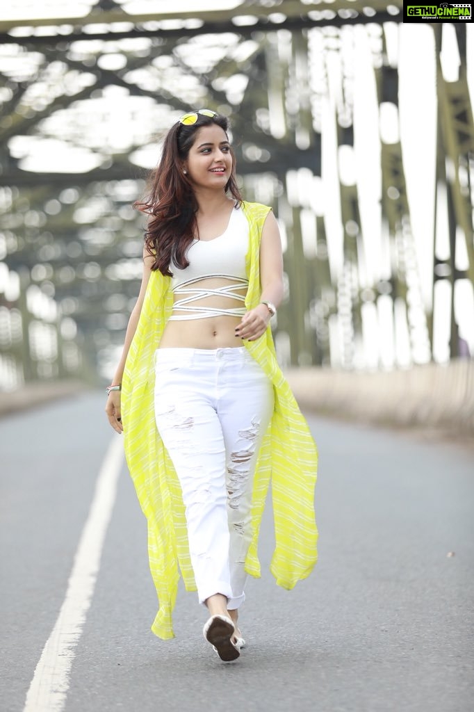 Ashika Ranganath, yellow dress, walking | Gethu Cinema