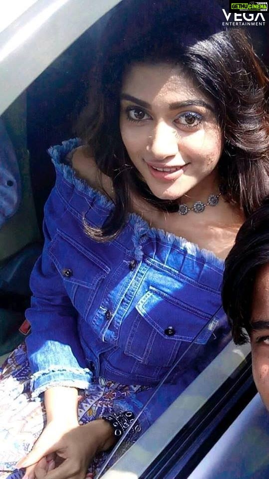 Actress Oviya Helen 2018 Latest Cute HD Gallery - Gethu Cinema