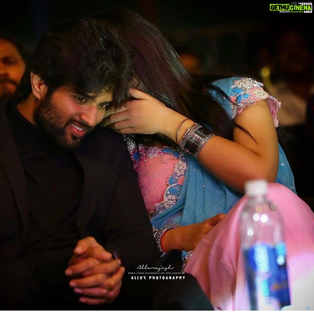 Priyanka Jawalkar, Taxiwala actress, selfie, Vijay Deverakonda, smile ...