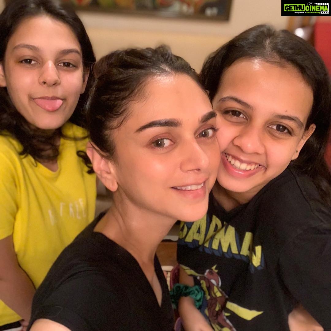 Aditi Rao Hydari, family, friends, girls | Gethu Cinema