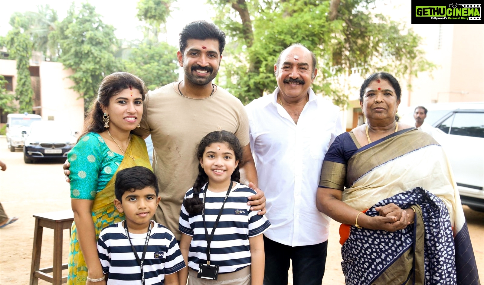 Actor Arun Vijay with Family & Cousins Sisters Gallery - Gethu Cinema